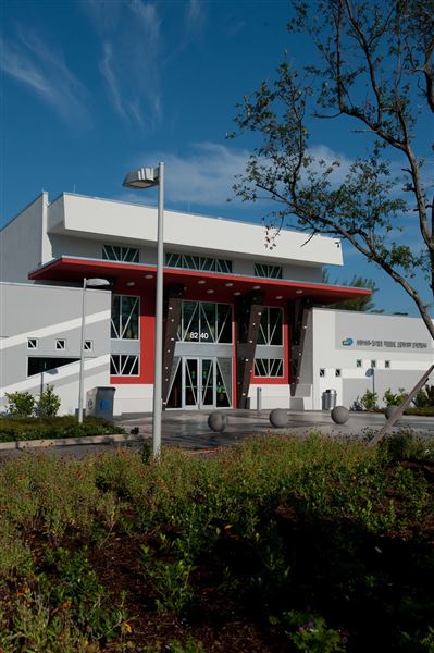 Locations Hub - Arcola Lakes Library