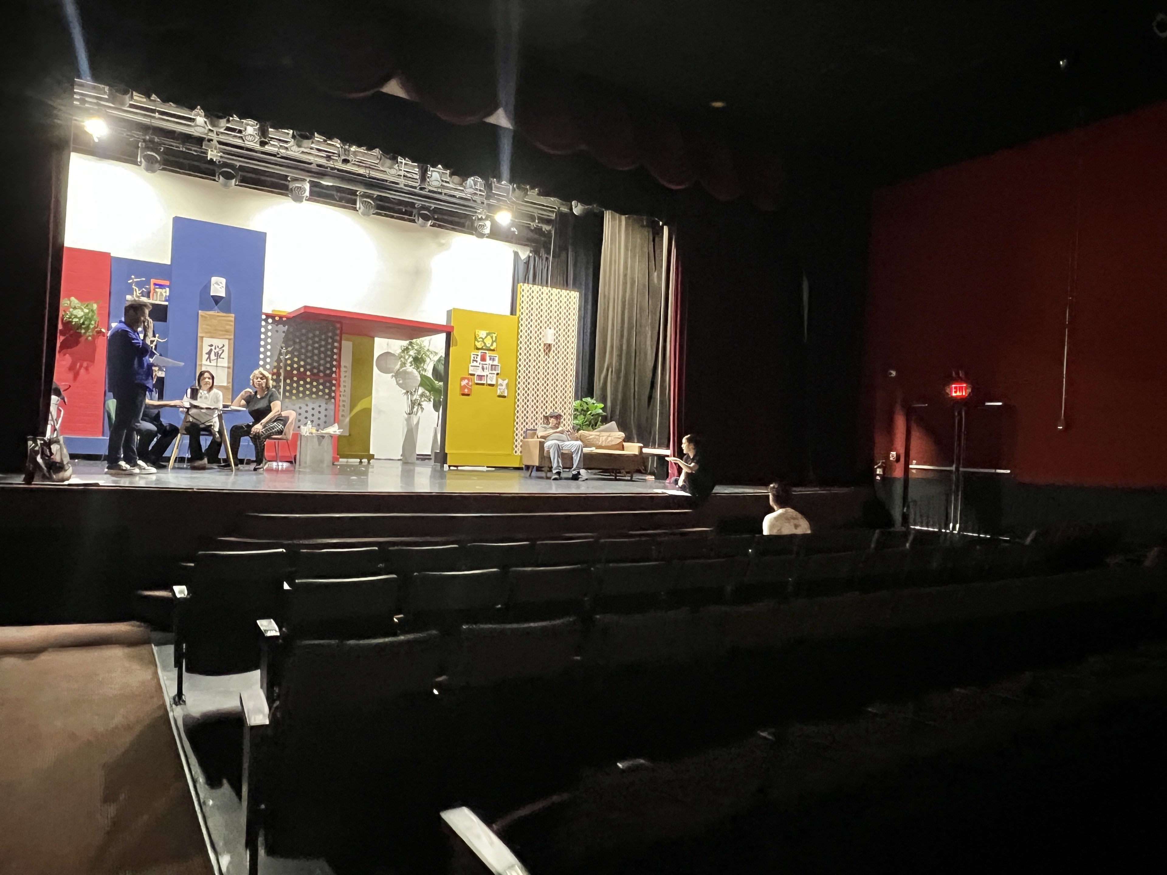 Locations Hub - Teatro Trail