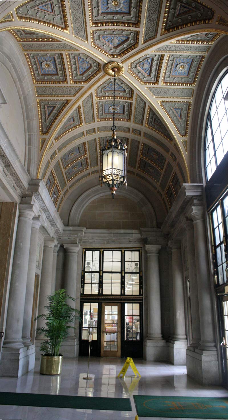 Locations Hub - Ingraham Building