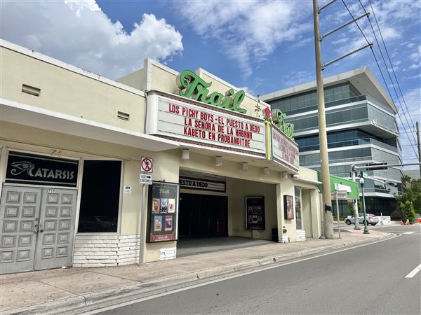 Locations Hub - Teatro Trail