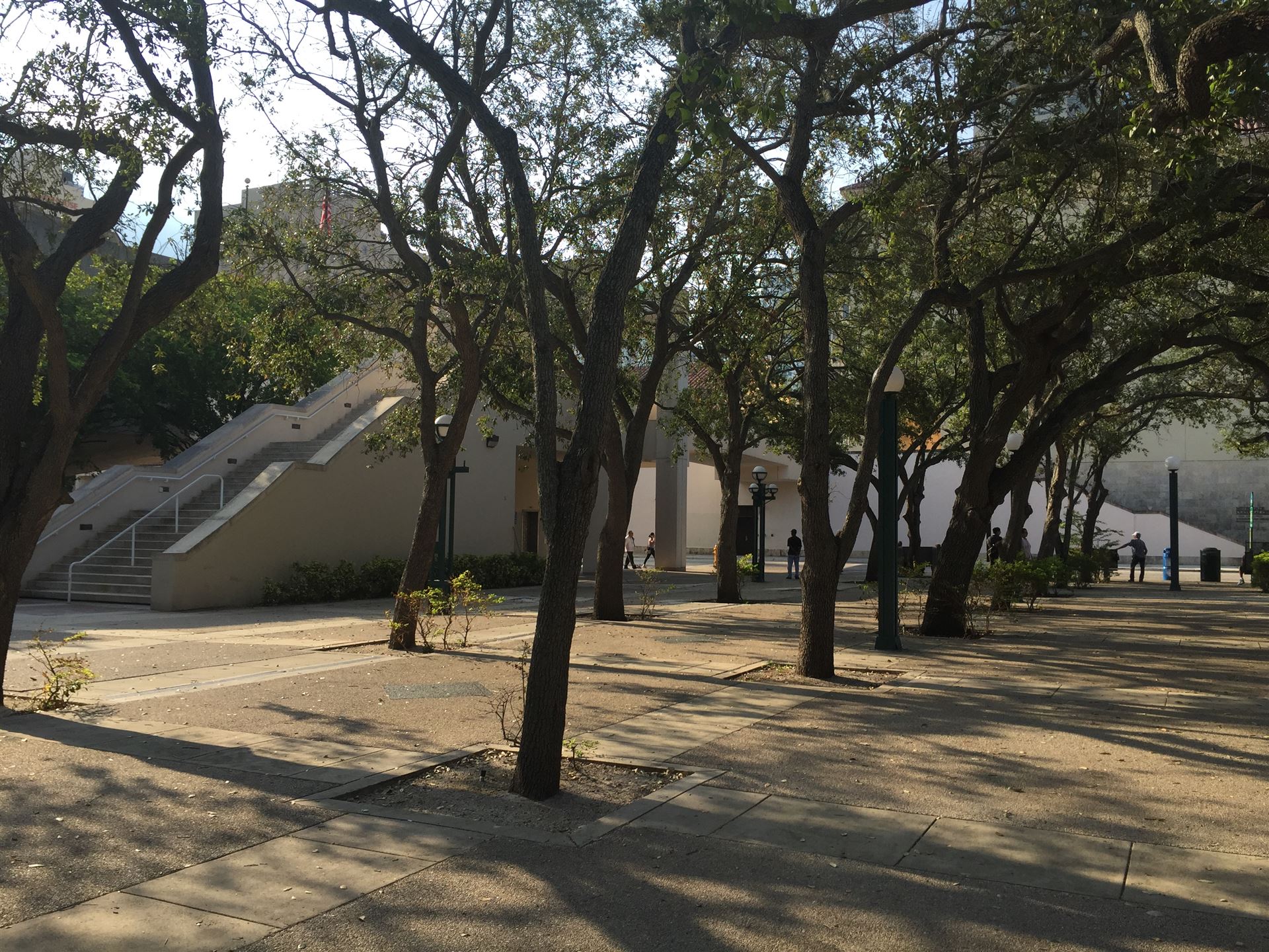 LocationsHub