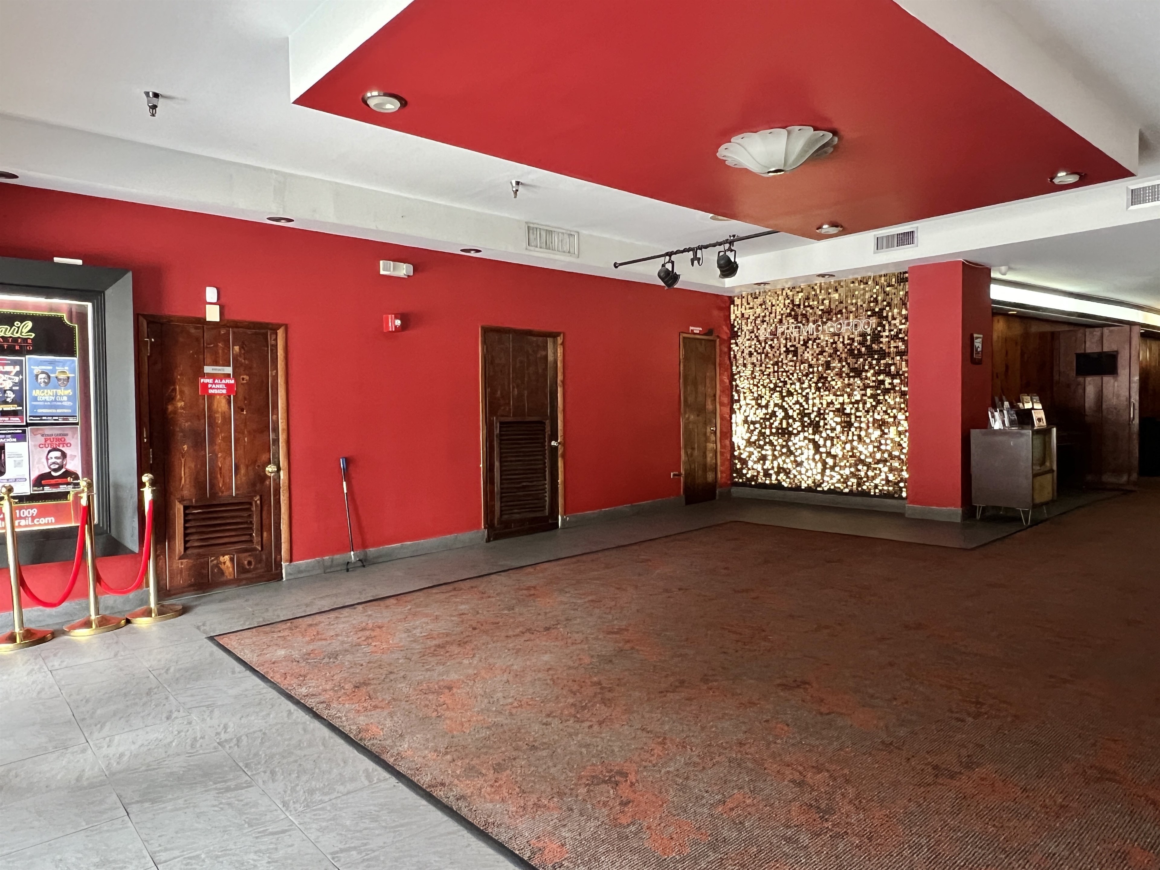 Locations Hub - Teatro Trail